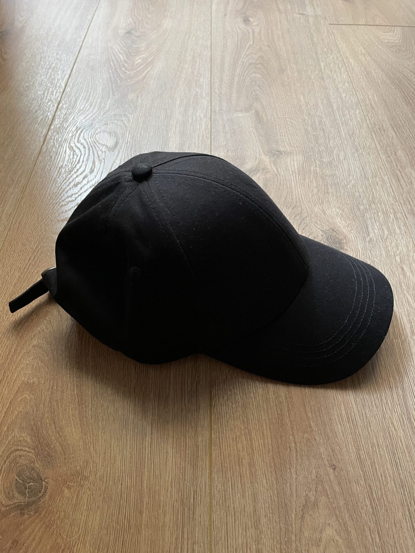 H&M cap | NOVRINA